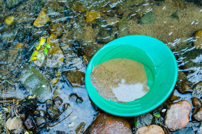 Zimbabwe renews ban on riverbed mining to protect water sources ...