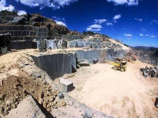 Miners push for growth beyond commodity boom as annual conference opens ...